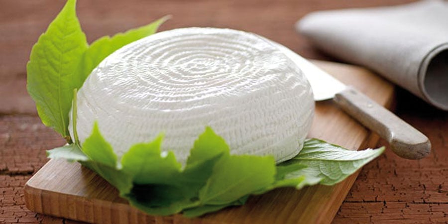 Formaggio di fossa, squacquerone, raviggiolo: i formaggi della Romagna