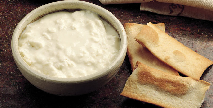 Formaggio di fossa, squacquerone, raviggiolo: i formaggi della Romagna