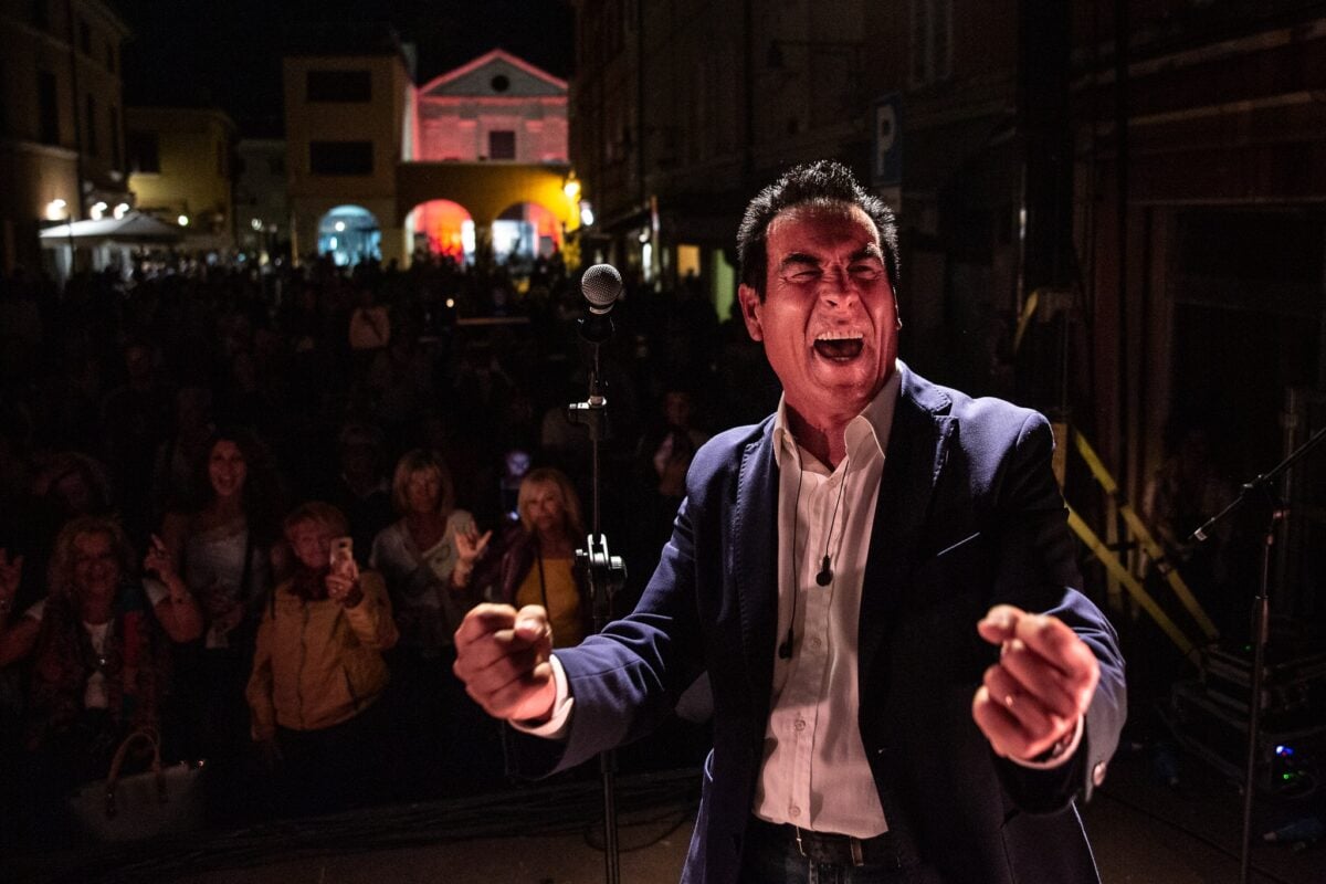 Mauro Ferrara, l'Alain Delon delle balere al Festival di Sanremo