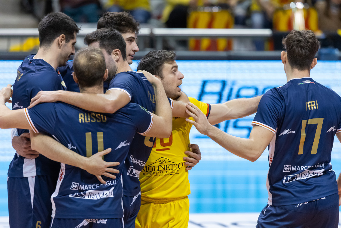 Volley, A2: la Consar rischia contro l'ultima, poi vince la decima ...