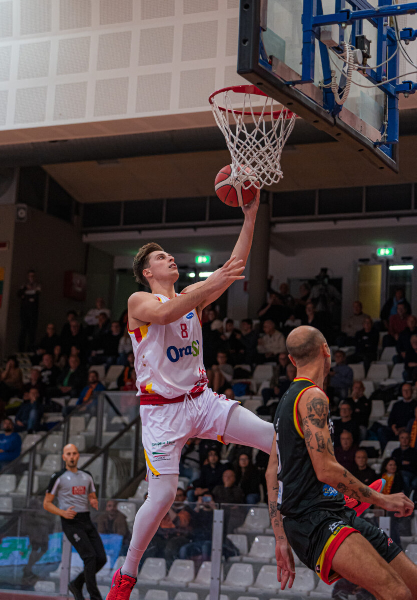 Basket, l'Orasì non sa più vincere: anche San Severo fa festa al Pala Costa