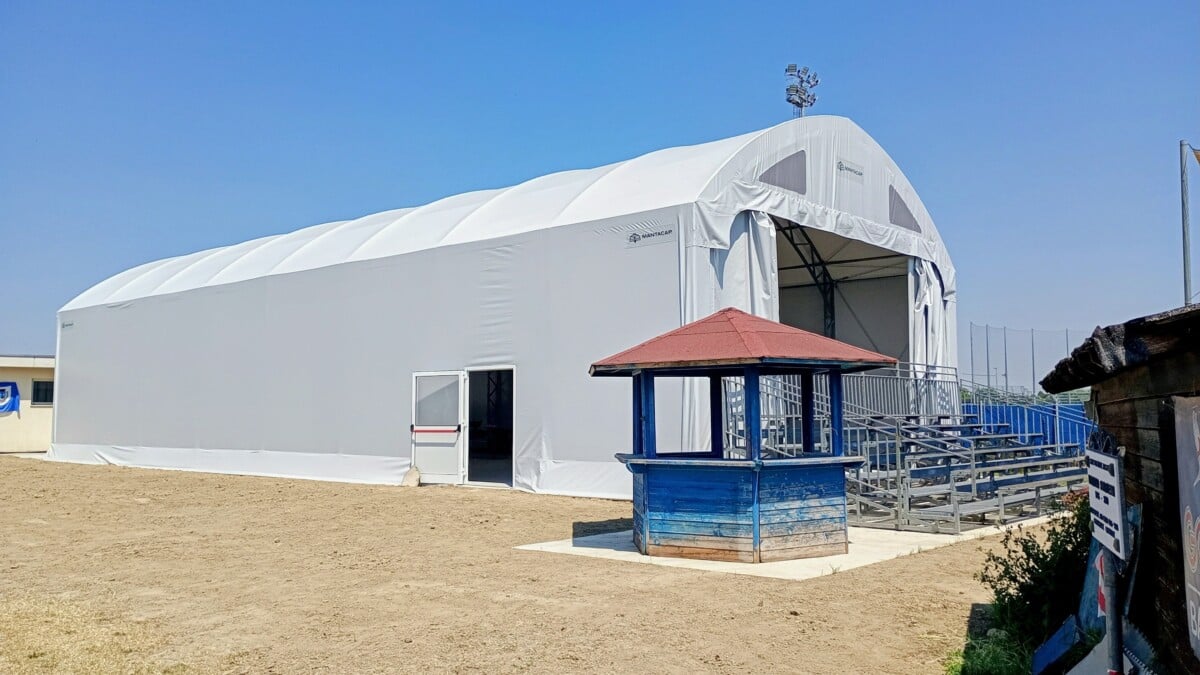 Il campo da baseball di Godo ha un nuovo tunnel di battuta che servirà ...